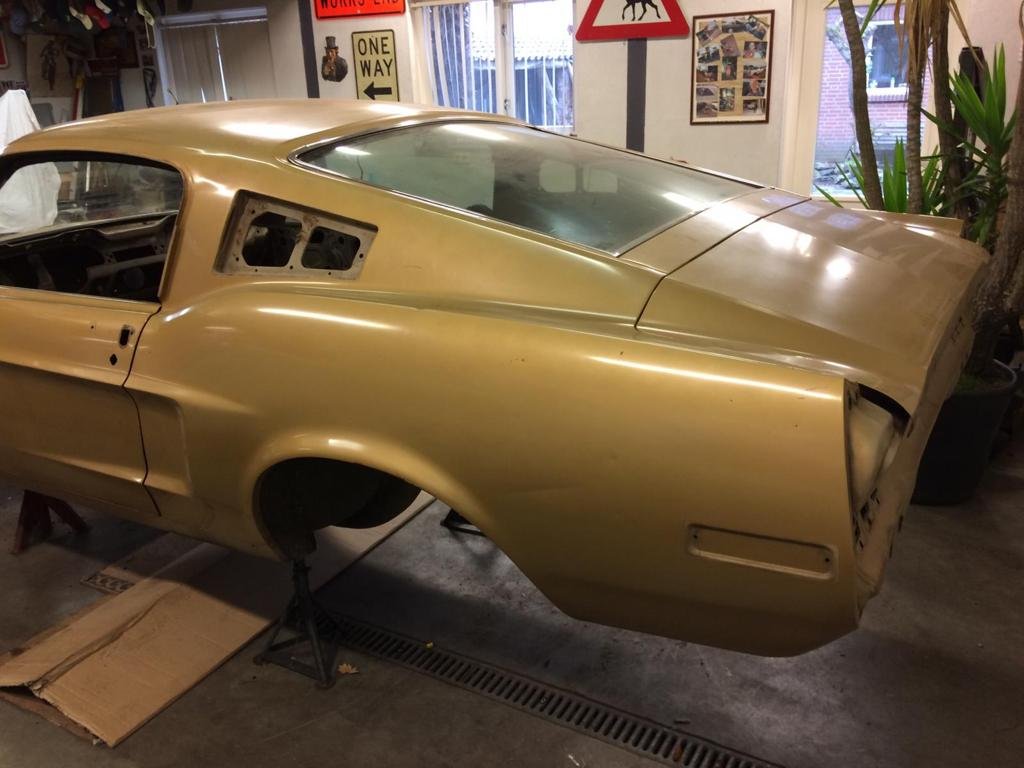 Cars Under Construction - Goedkoop Mustang & Muscle Car Huren